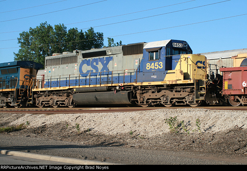 CSX 8453
